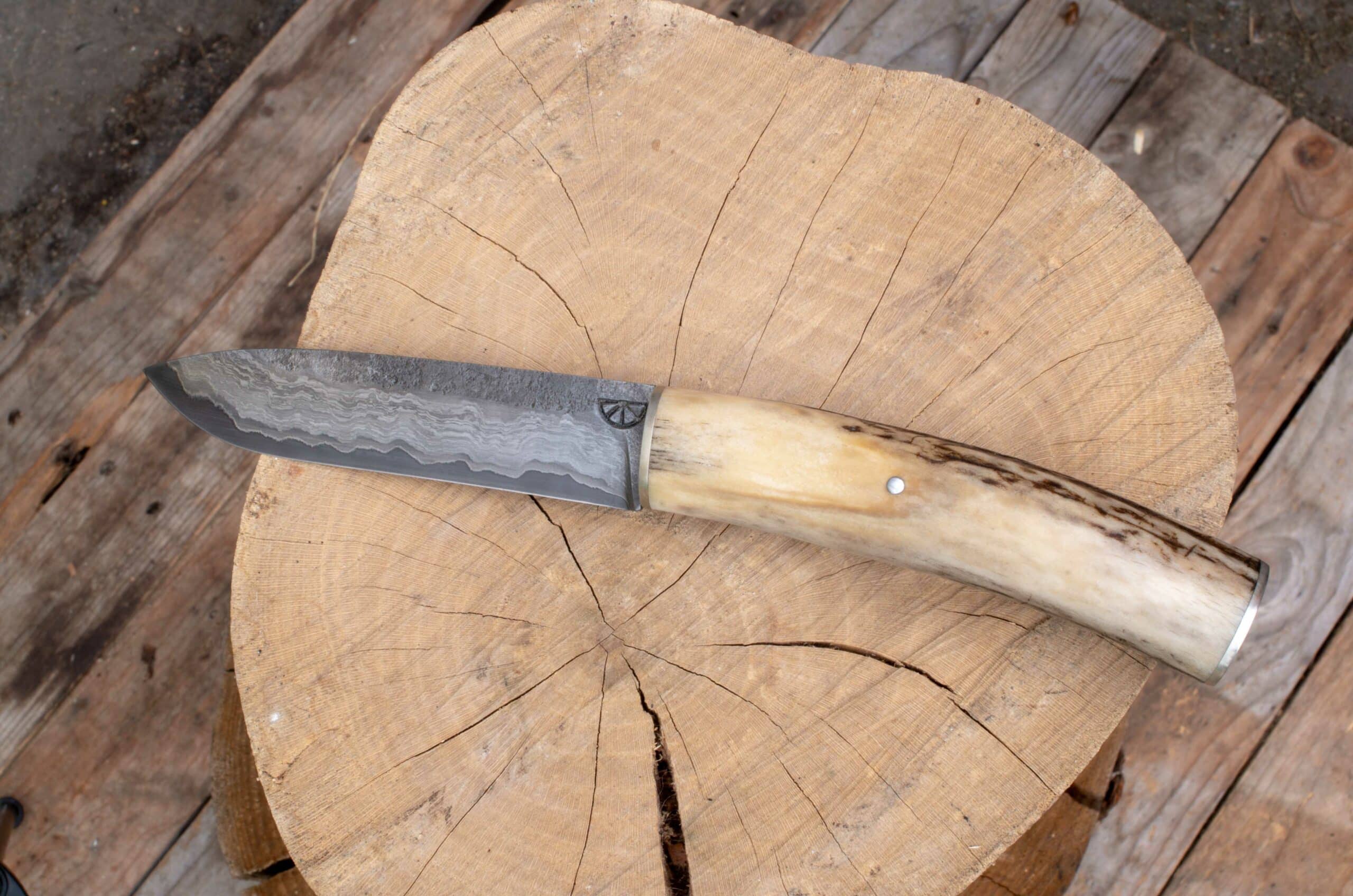 utilitaire cerf vieux fer puddlé 90MCV8